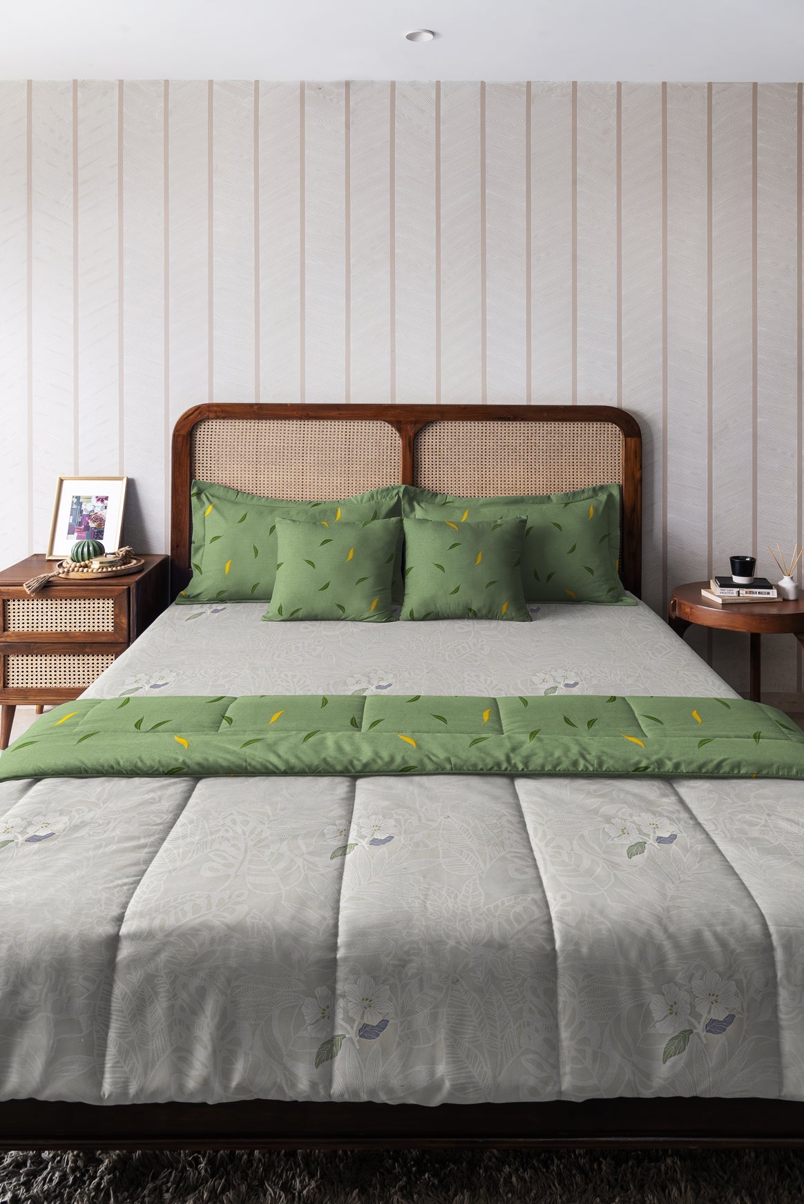 EasySnug Microfiber Double Comforter - Twilight Garden | Double Comfor ...